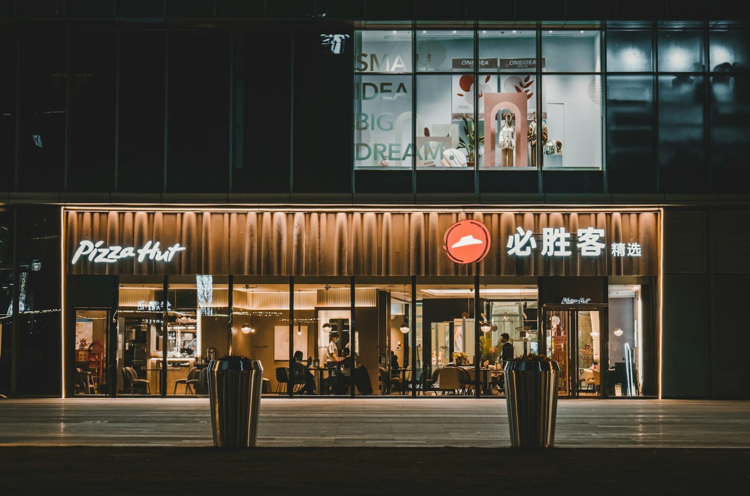 5 Fast Food Chains That Used to Offer Buffets | The WiC Project Blog