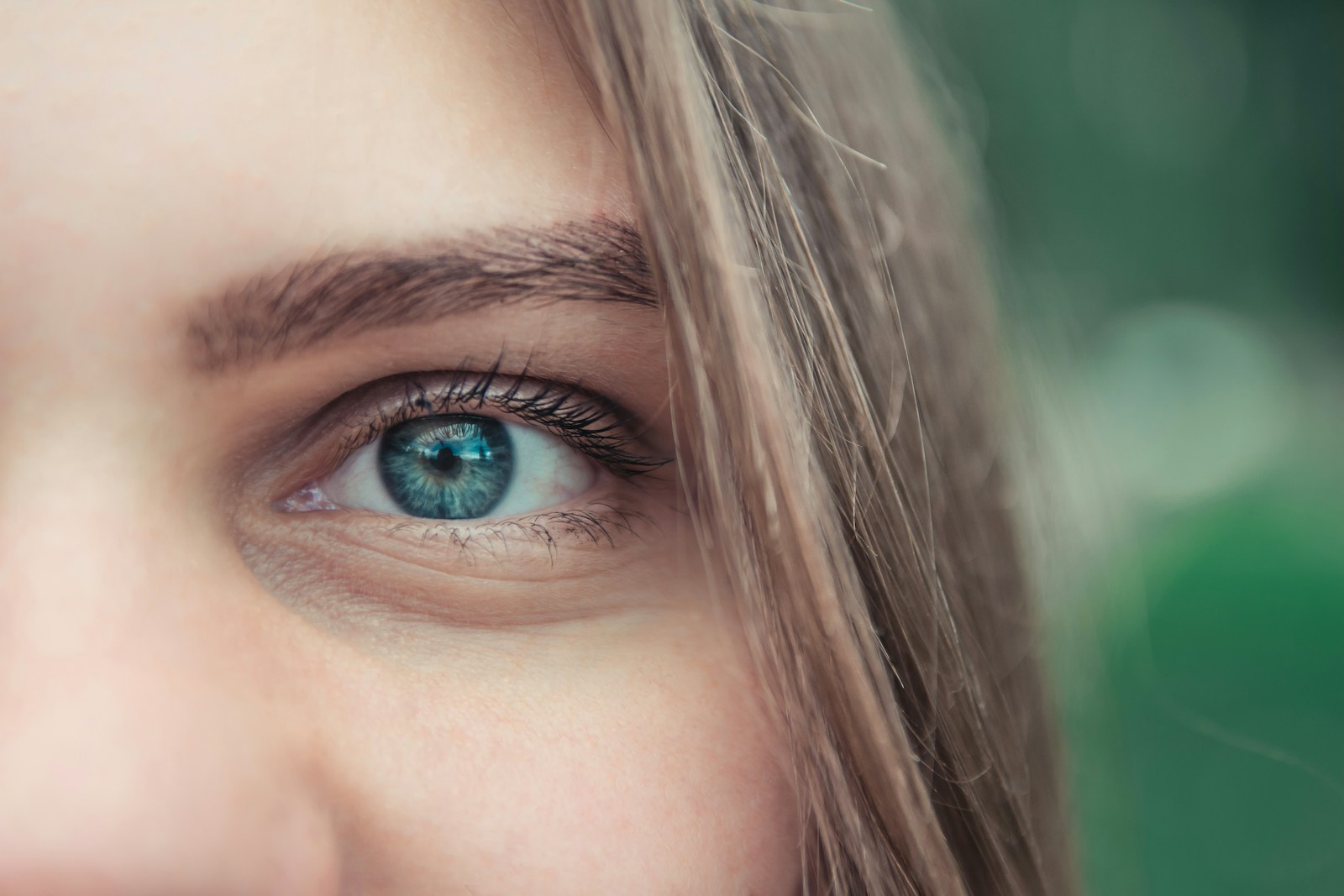 People With These 11 Intuitive Traits Have a Different Way of Seeing ...