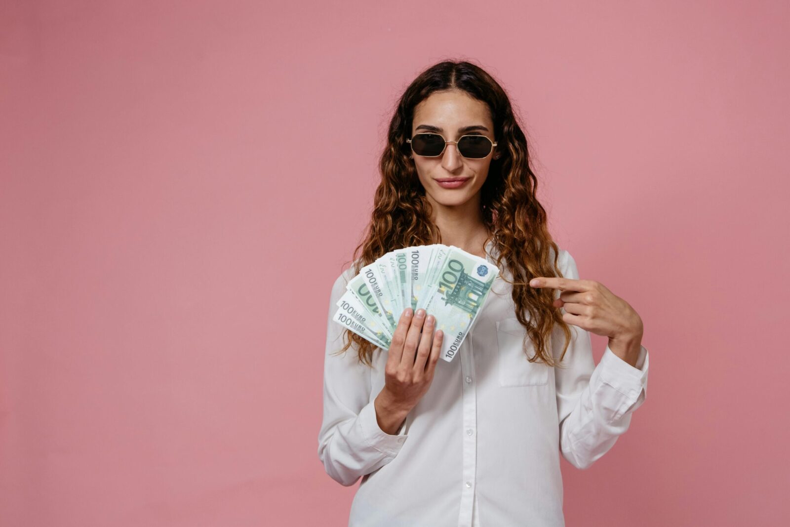 11 Things Average People Think Are Fancy But Wealthy People Consider ...