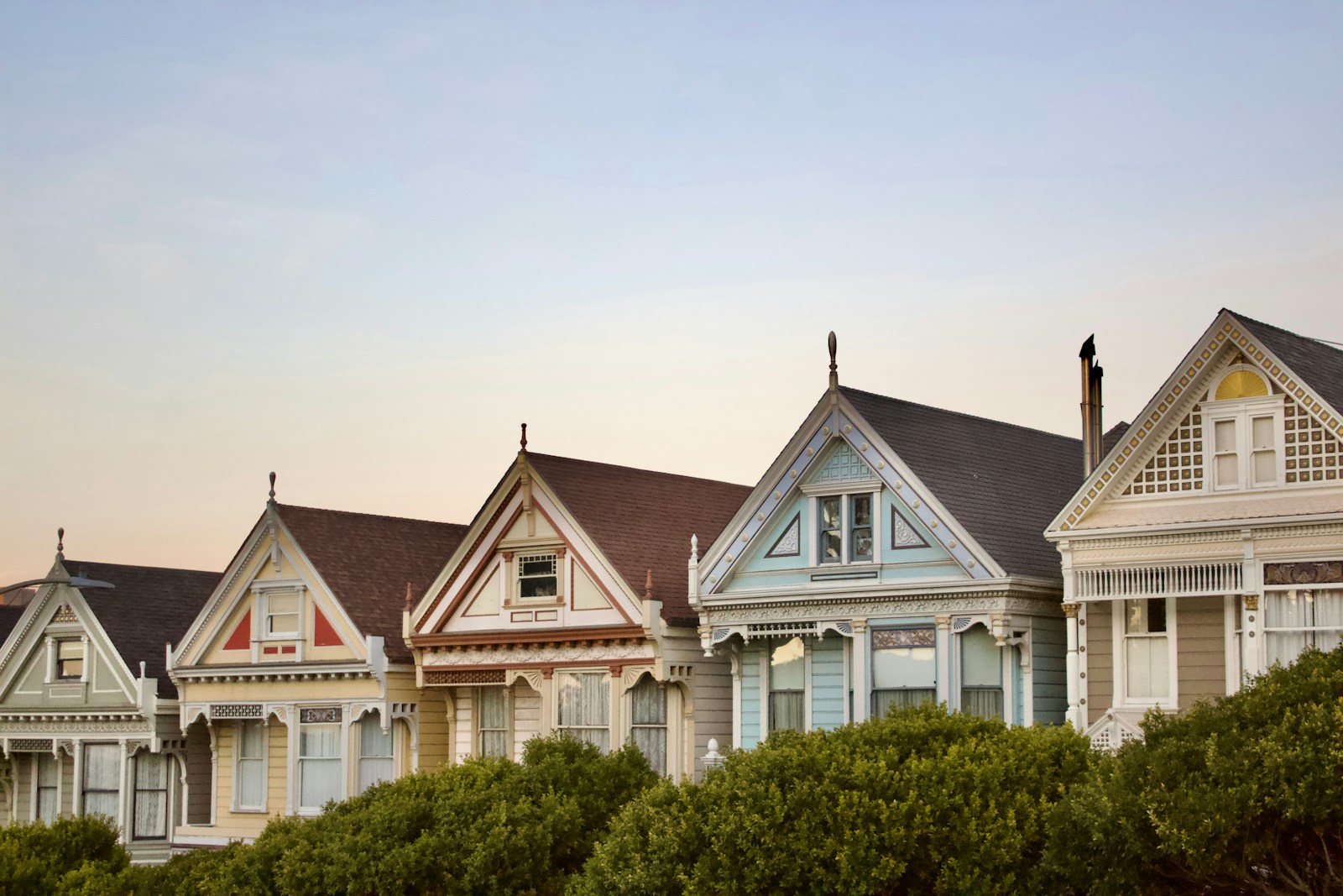 Old vs New Homes: What to Consider Before You Buy | The WiC Project Blog
