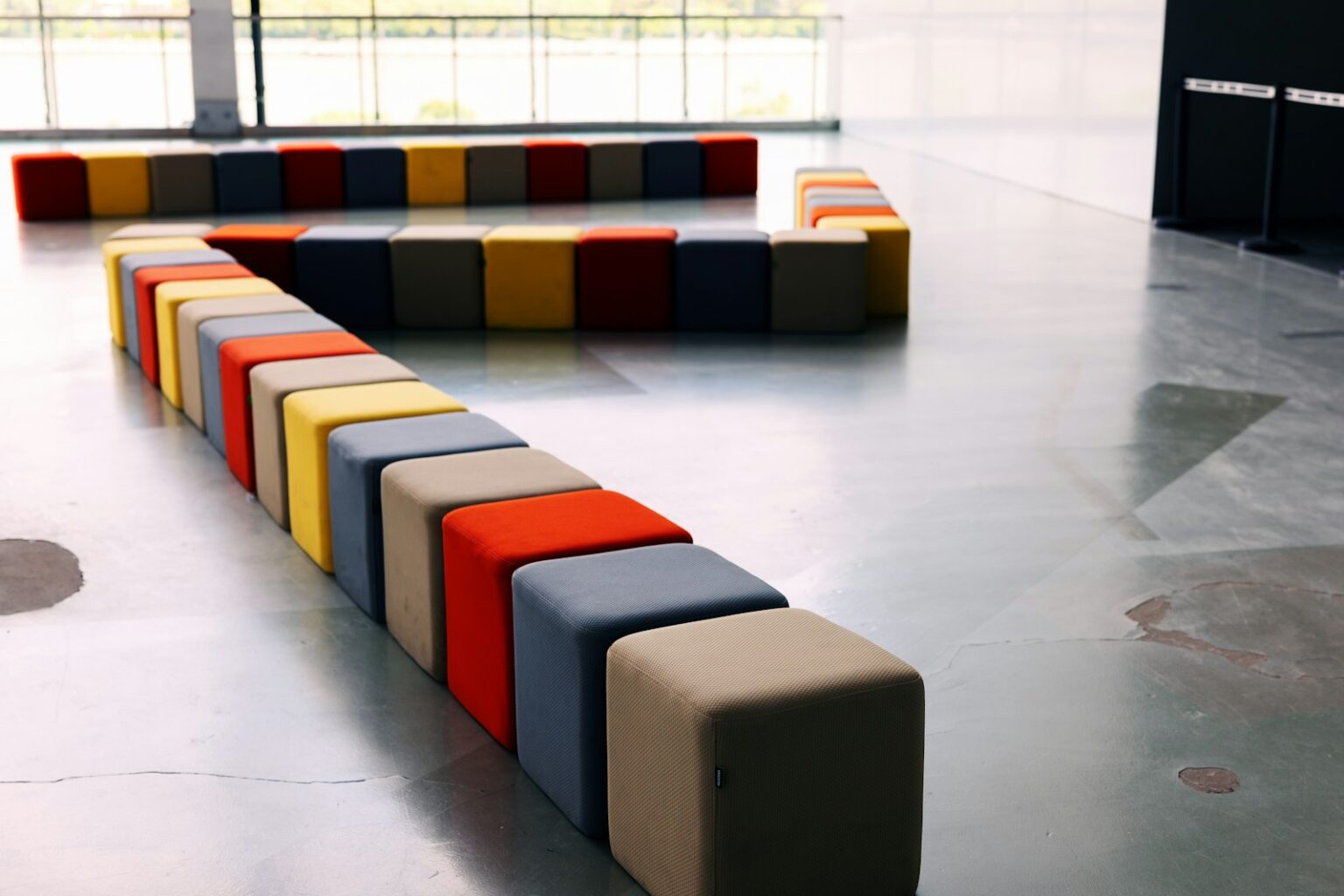 7 Furniture Trends Designers Say Will Dominate Homes in 2026 | The WiC ...