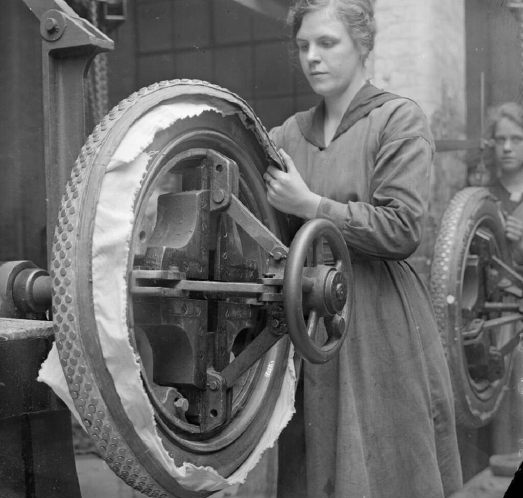 11 Lesser Known World War II Facts That Still Shape Today | The WiC ...