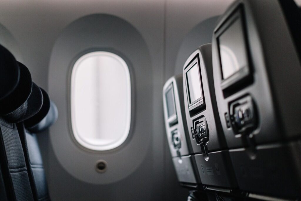11 Tricks to Score the Best Plane Seats on Any Flight | The WiC Project ...