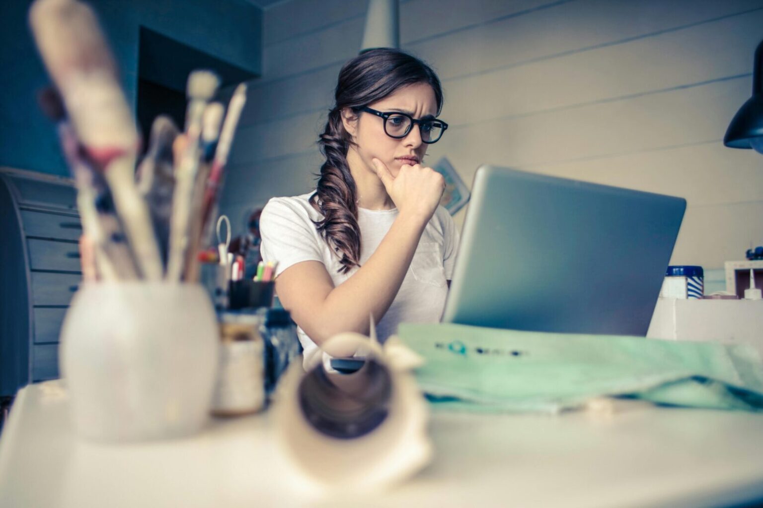 Why Layoff Anxiety Persists Even in a Strong Job Market | The WiC ...