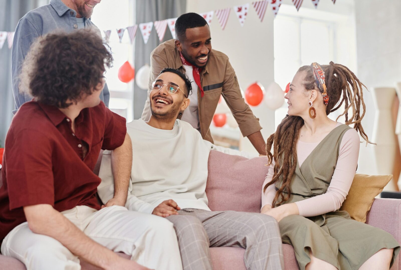 8 Changes in How Americans Spend Time Together | The WiC Project Blog