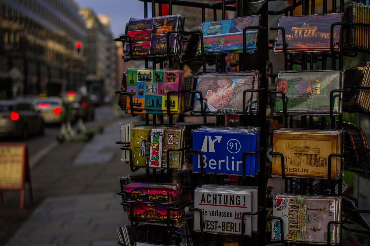 12 Common Tourist Traps Travelers Fall For in Busy Destinations | The ...