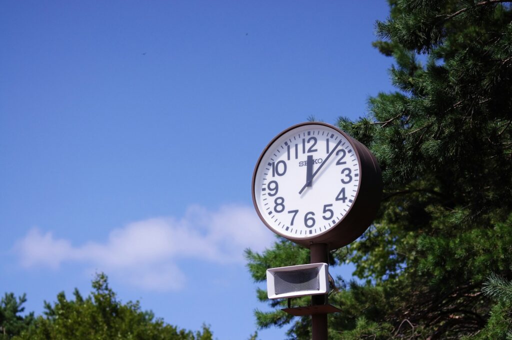 When Daylight Saving Time Starts and When Clocks Spring Forward This ...