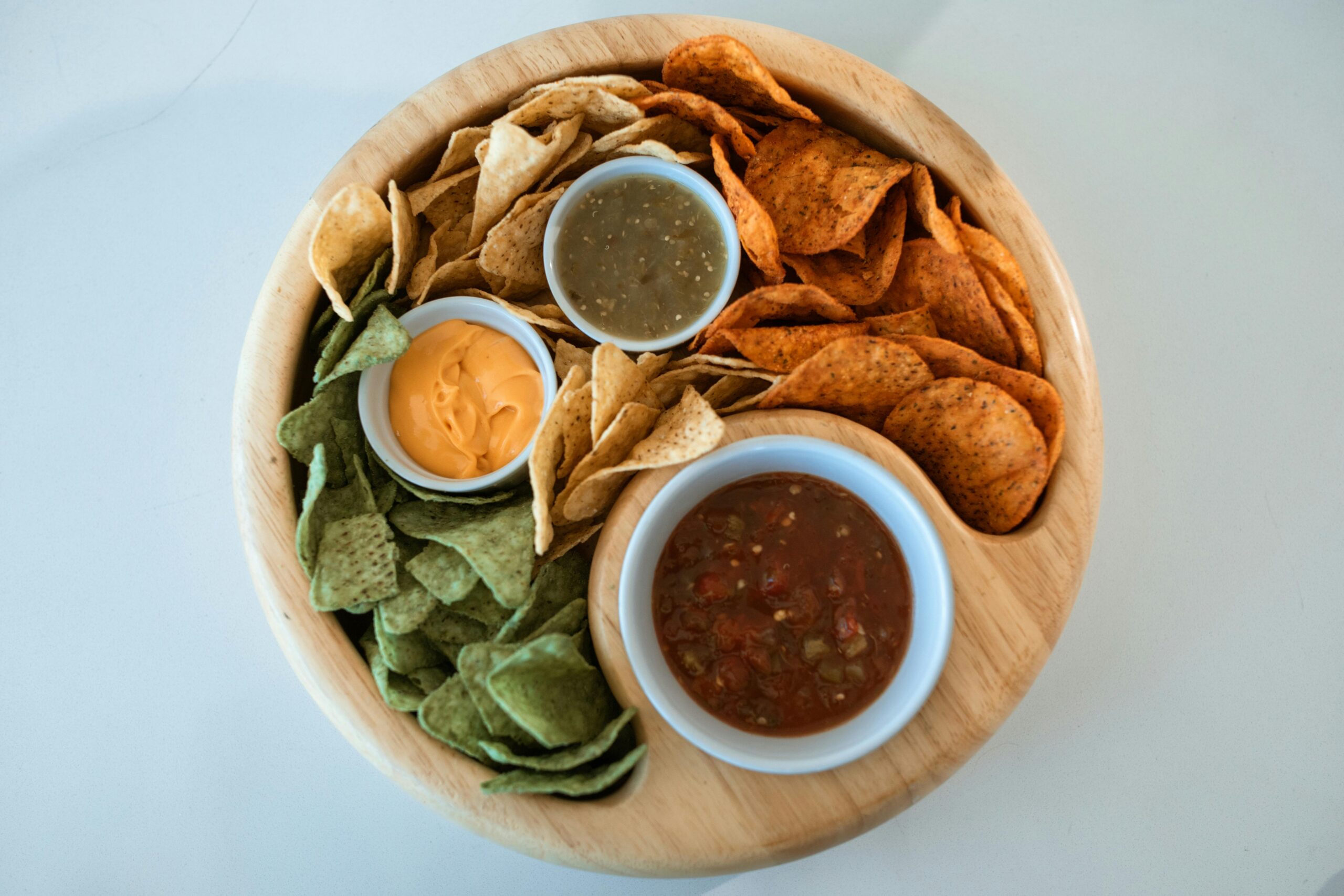10 Crowd Pleasing Dips and Chips for Game Day | The WiC Project Blog