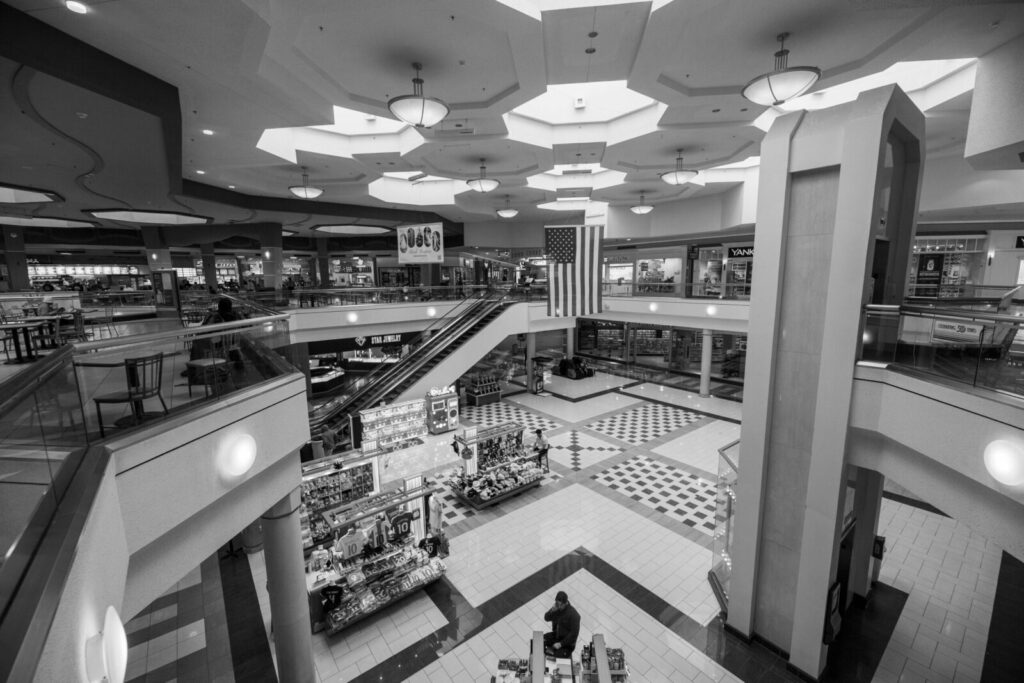 The Quiet Collapse of the American Shopping Mall and What Replaced It ...